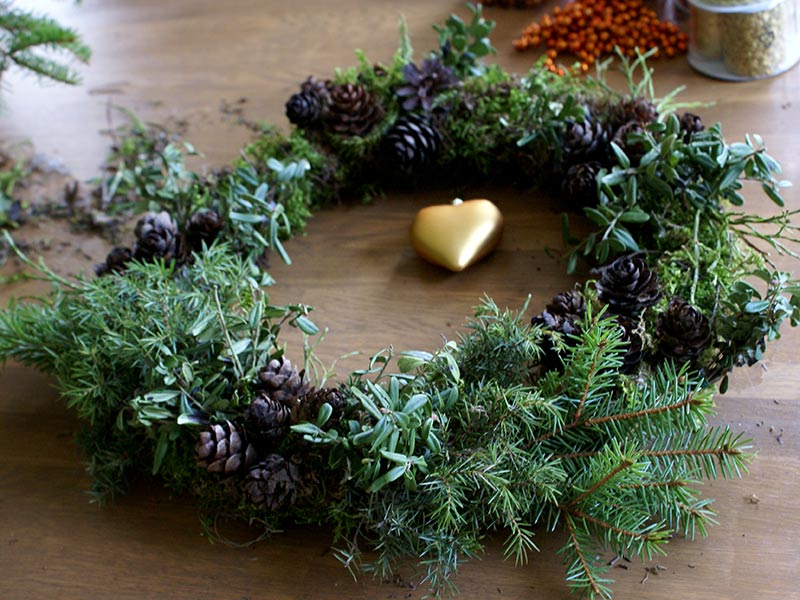 Julkrans - Så här gör du en fin krans till jul | Wexthuset